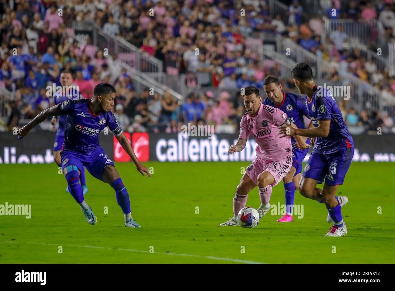 Lionel Messi on the attack for Inter Miami CF against Cruz Azul in the ...