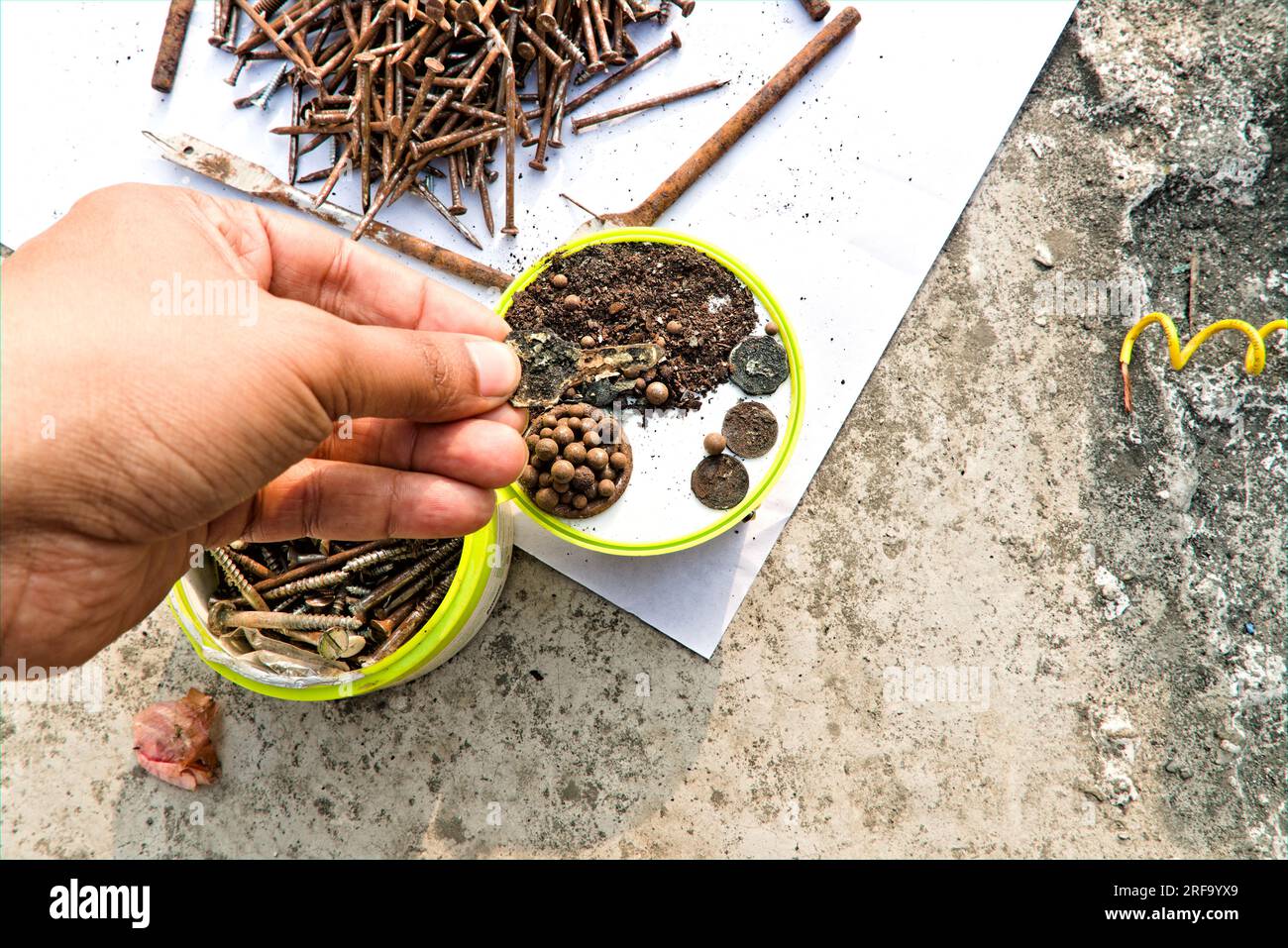 Messy dust sheet hi-res stock photography and images - Alamy