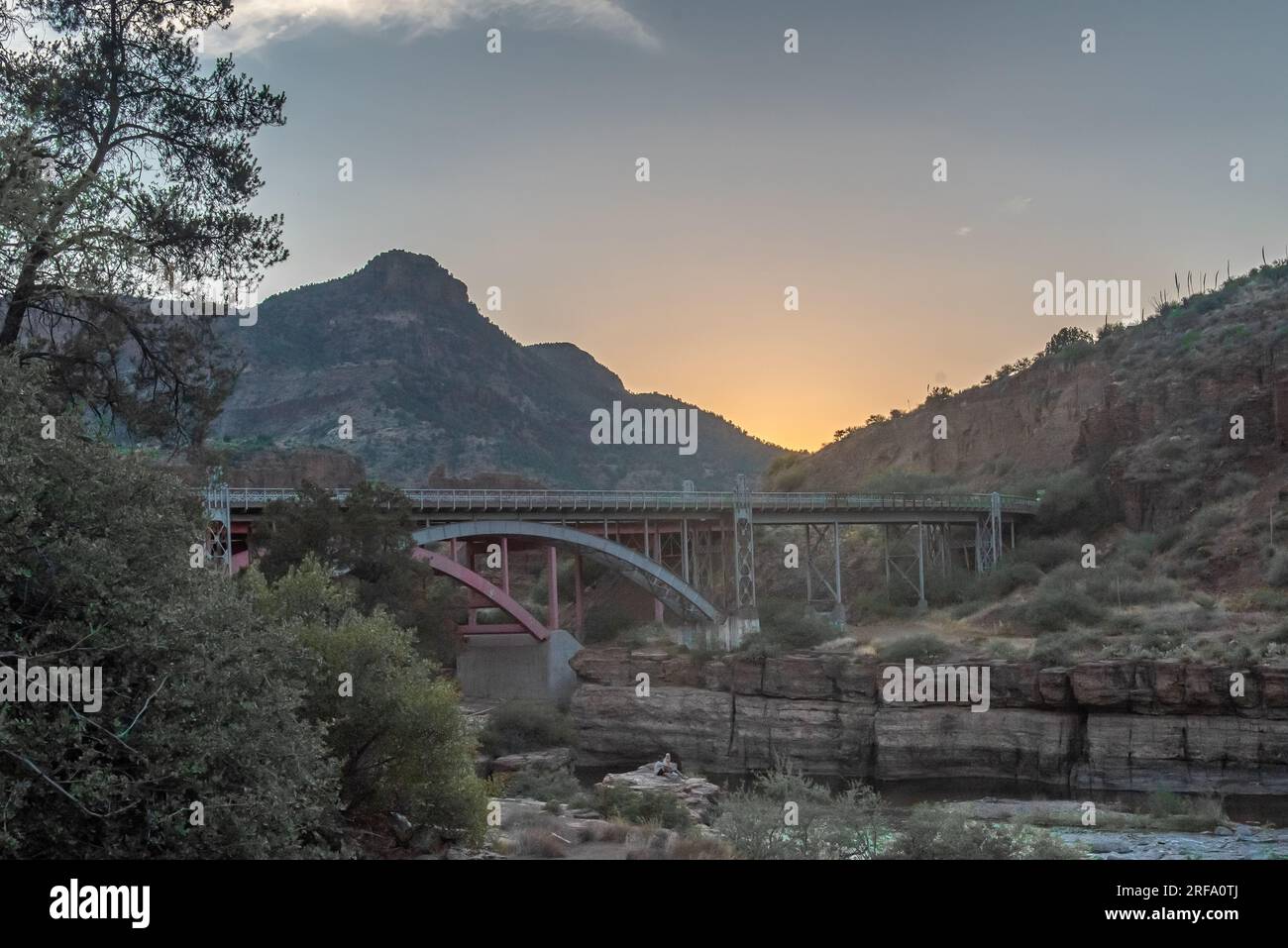 Apache bridge hi-res stock photography and images - Alamy