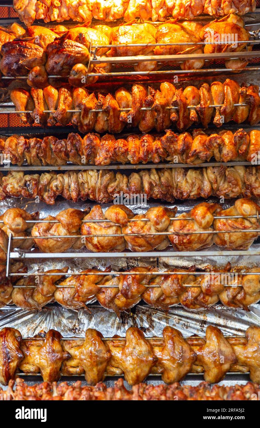 Poultry roaster hi-res stock photography and images - Alamy
