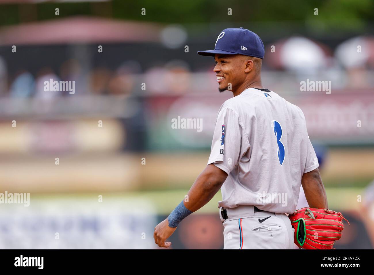 Pensacola Blue Wahoos third baseman Jose Devers (3) on defense against ...