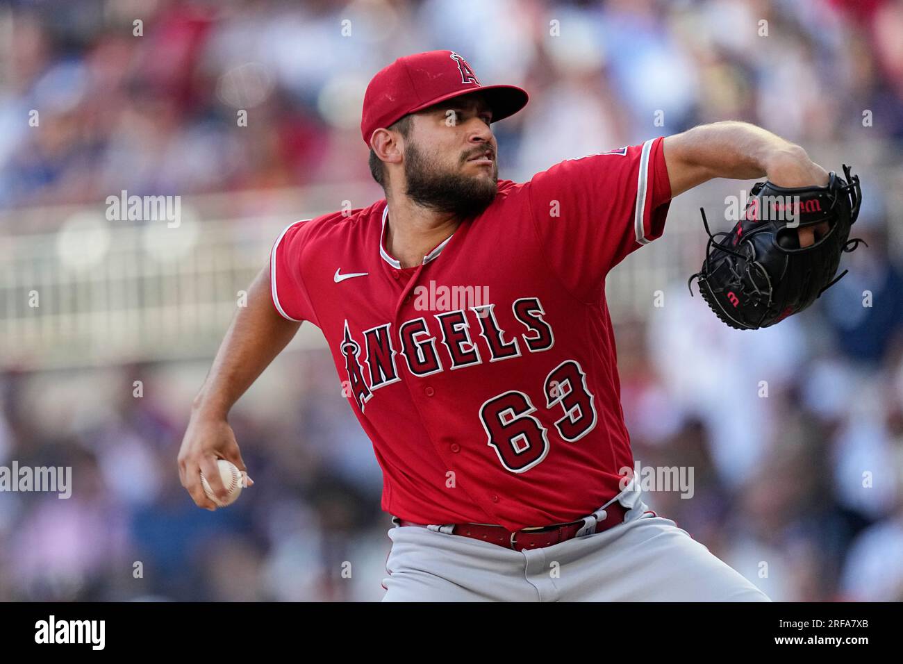 Los Angeles Angels starting pitcher Chase Silseth (63) works against ...