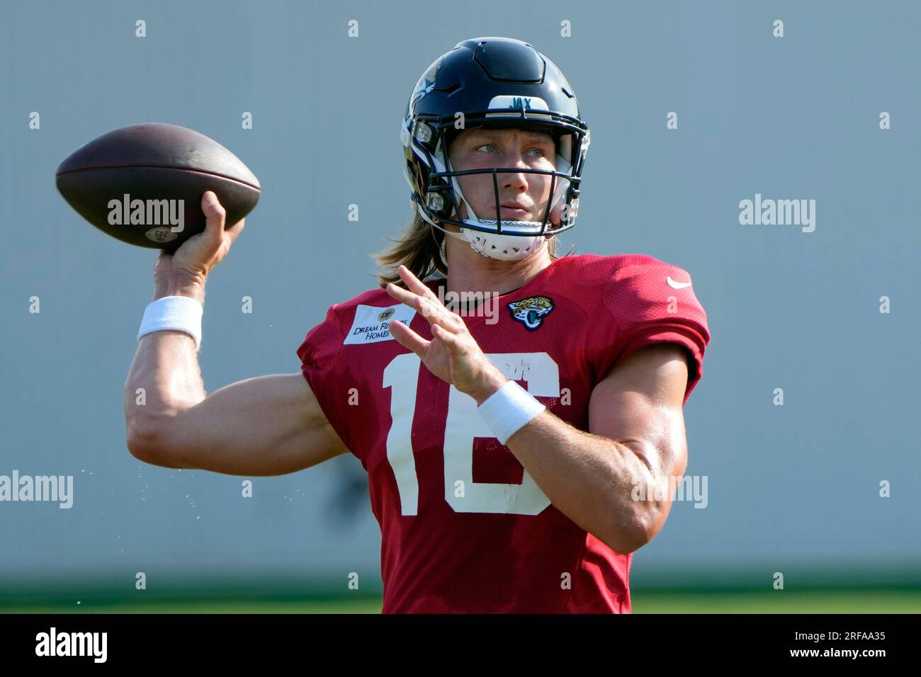 Jacksonville Jaguars quarterback Trevor Lawrence (16) throws a pass ...