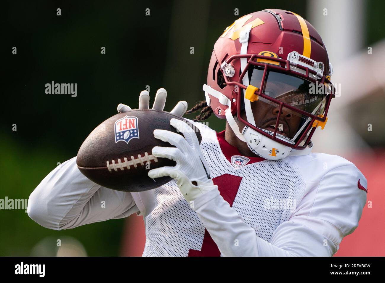 Washington Commanders wide receiver Jahan Dotson catches a pass during ...