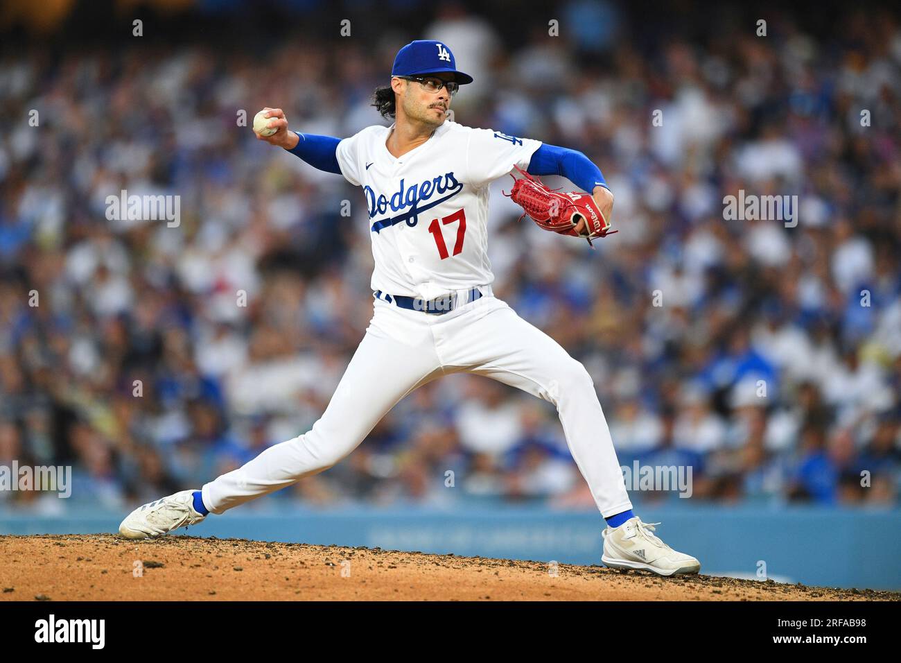 LOS ANGELES, CA - JULY 29: Los Angeles Dodgers Pitcher Joe Kelly throws ...