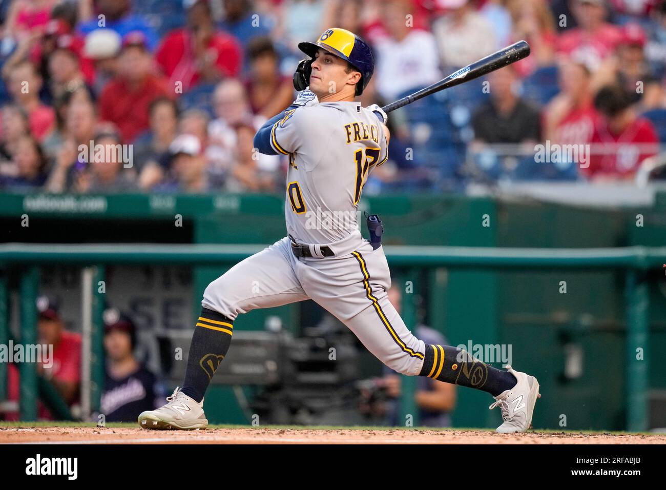 Milwaukee Brewers right fielder Sal Frelick (10) bats during a baseball ...
