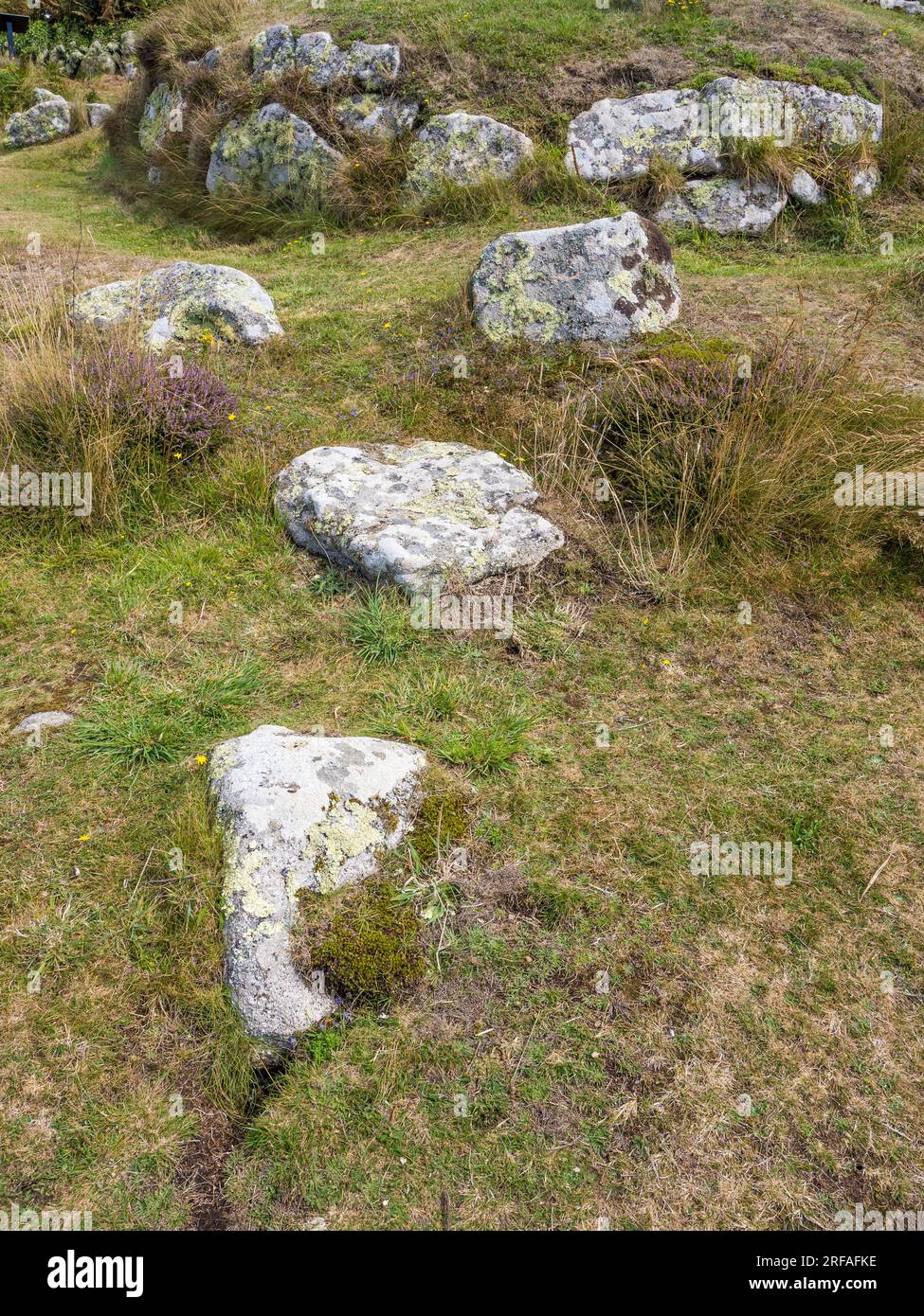 Scillonian burial mound hi-res stock photography and images - Alamy