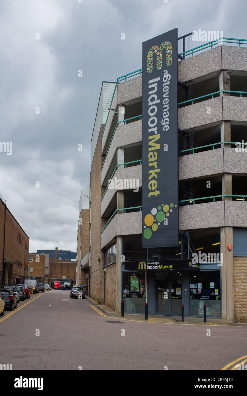 Stevenage indoor market building Stock Photo - Alamy