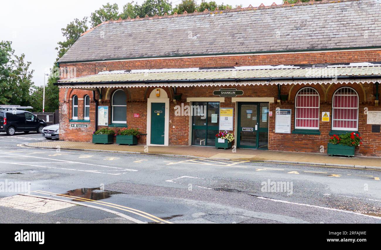 Railway Station at Shanklin,Isle of Wight, England,UK Stock Photo - Alamy