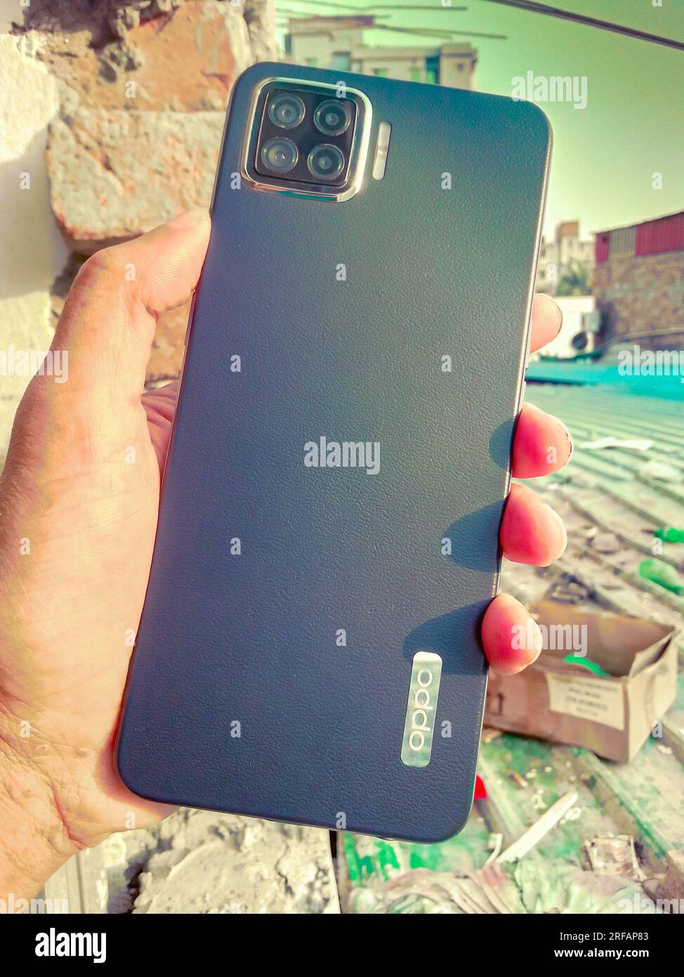 Oppo reno6 pro hi-res stock photography and images - Alamy