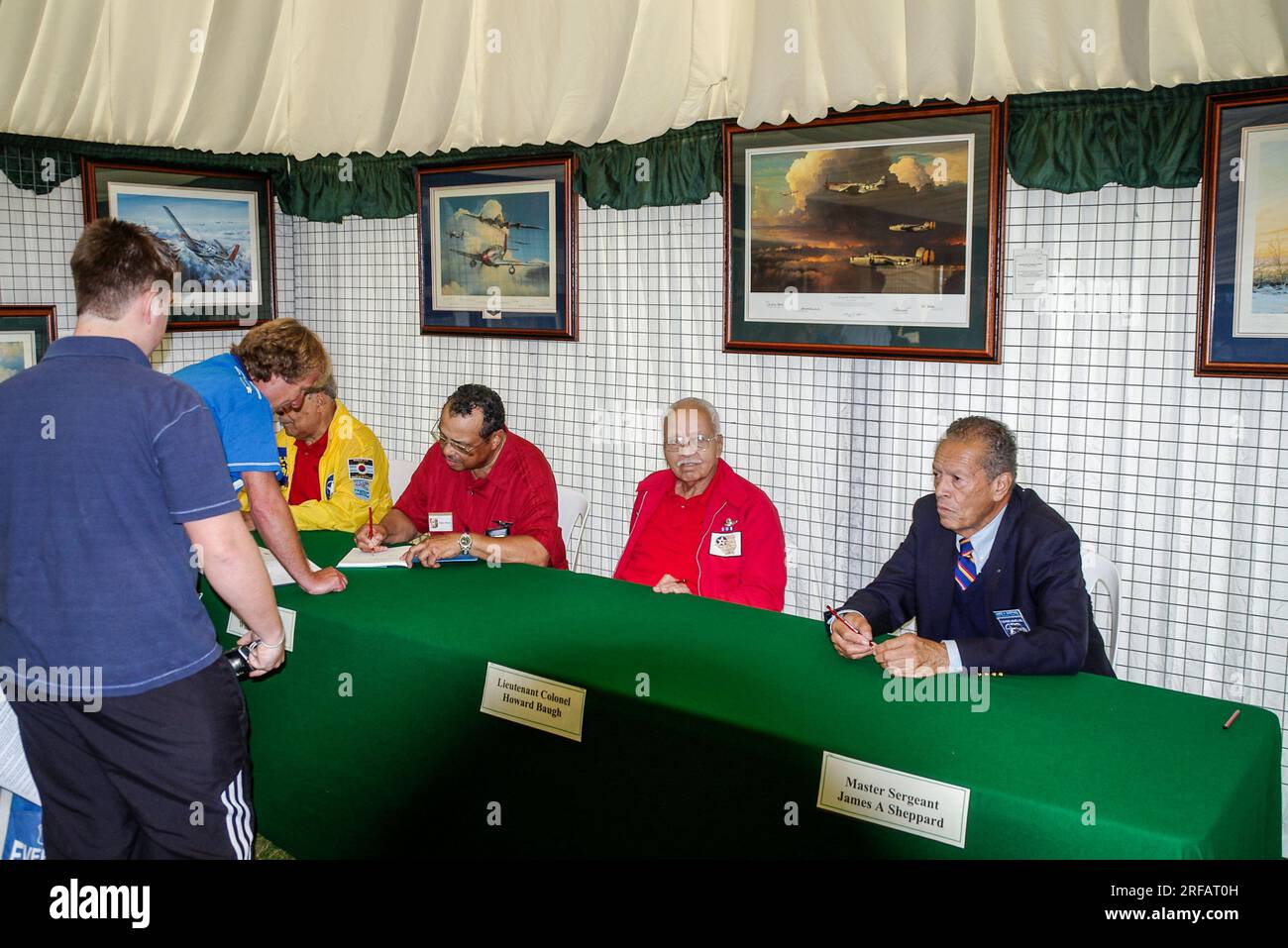 James sheppard hi-res stock photography and images - Alamy