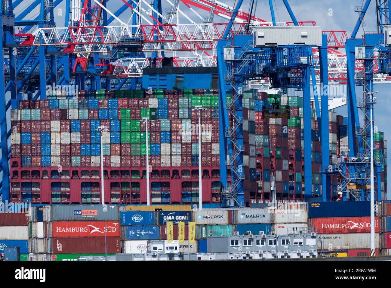 Gdansk baltic hub container terminal hi-res stock photography and ...
