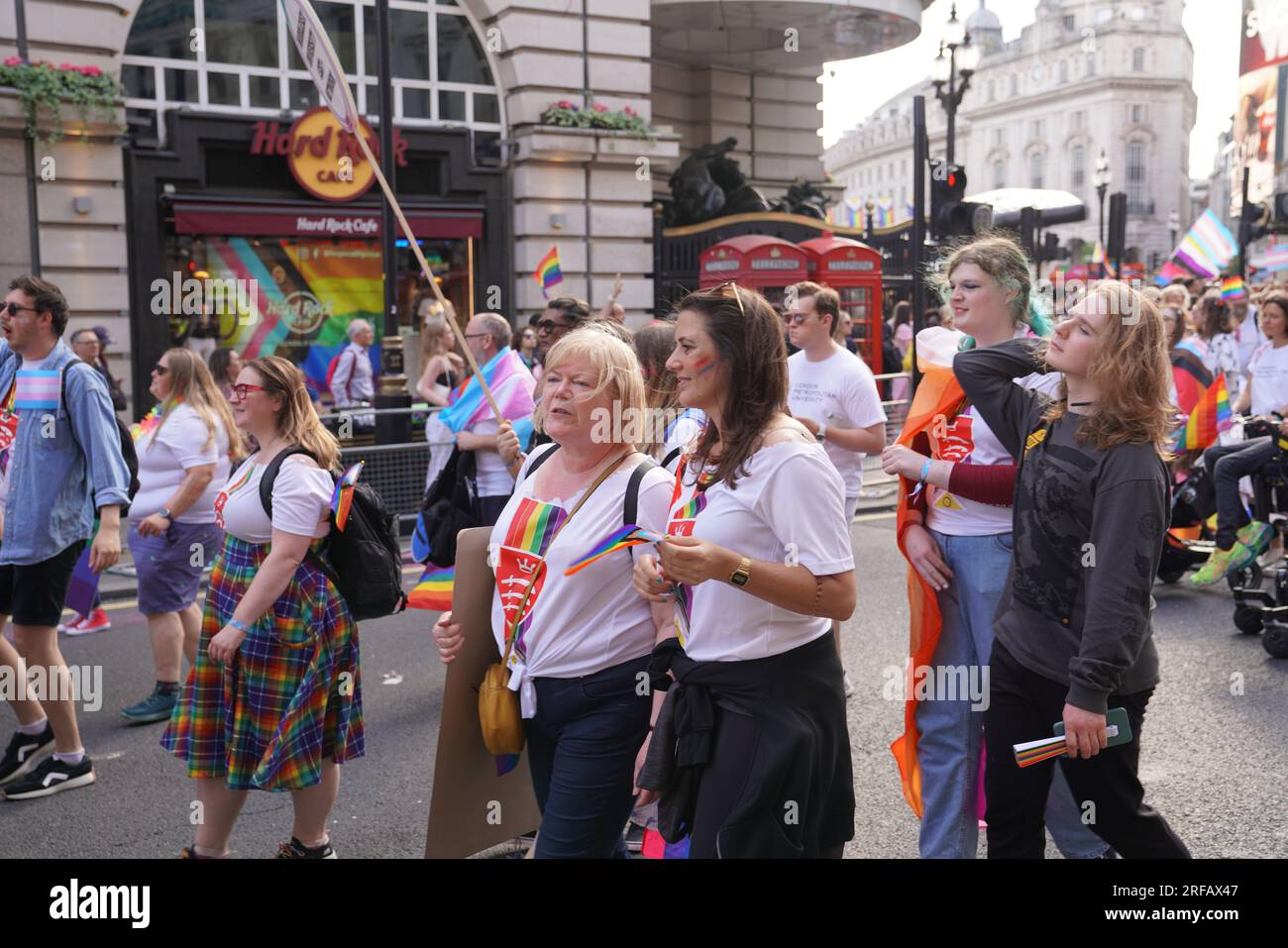 London pride organization hi-res stock photography and images - Alamy