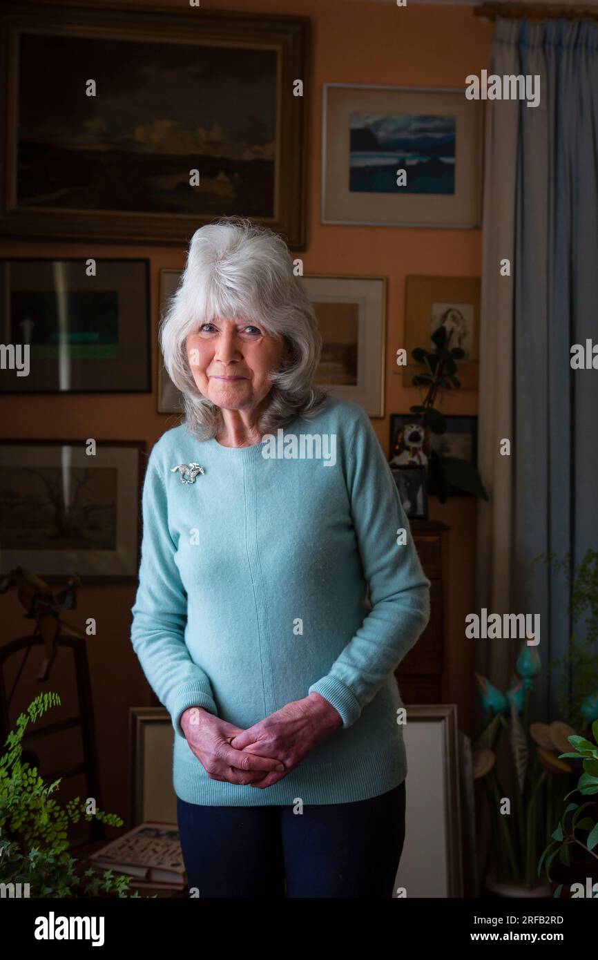 Jilly cooper book hi-res stock photography and images - Alamy