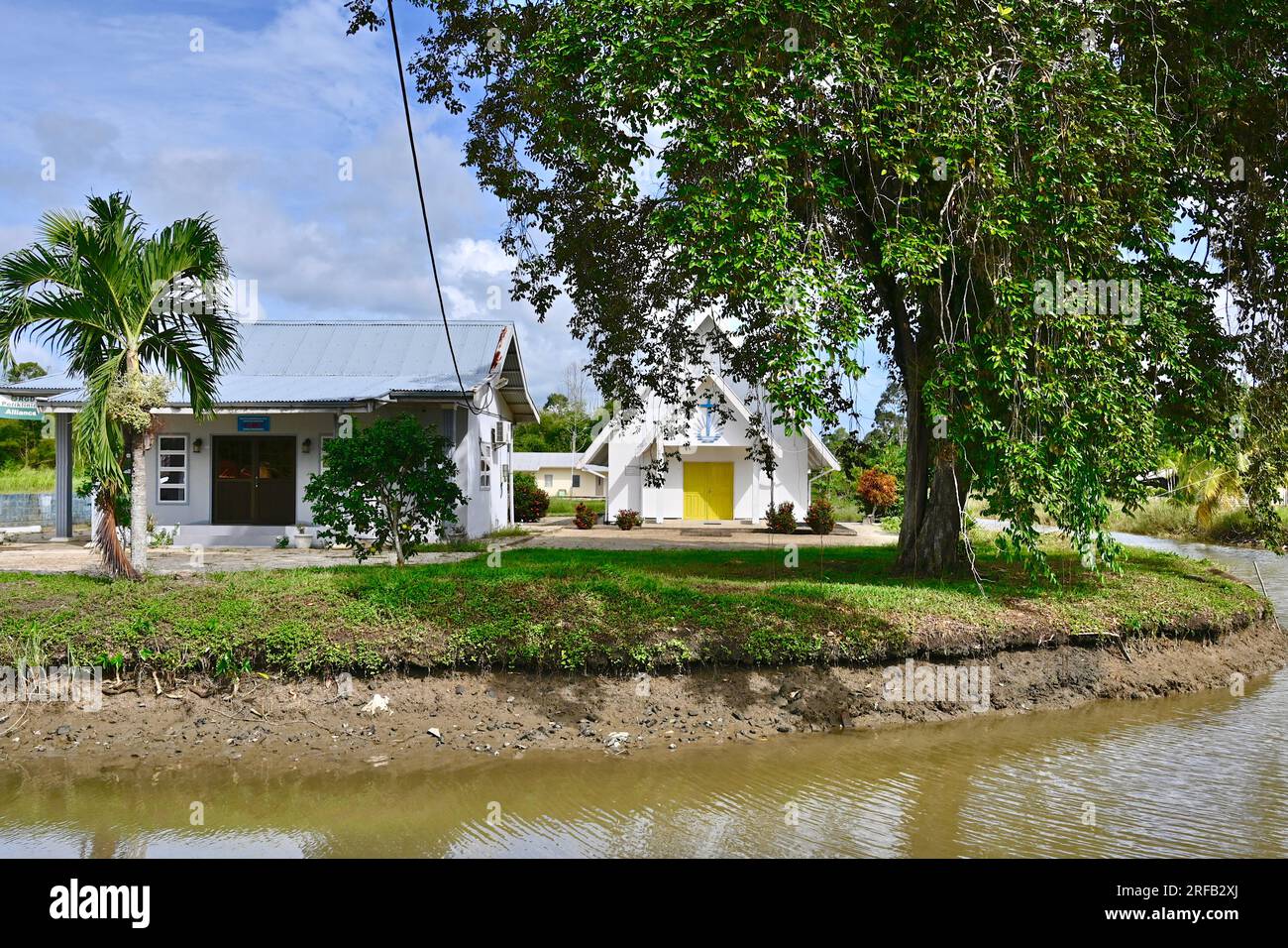 Building for the outpatient clinic, next to the New Apostolic Church in ...