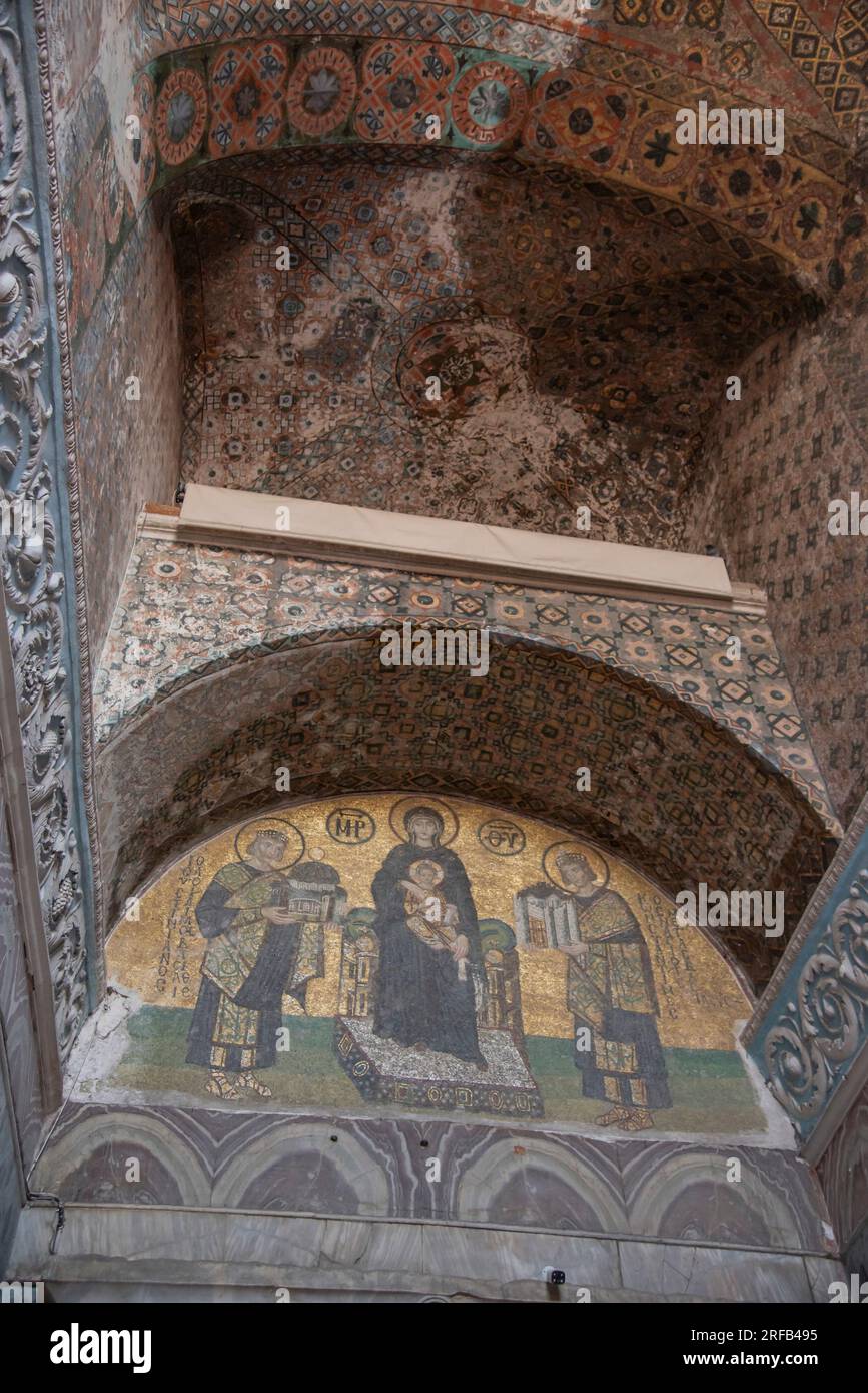 Orthodox Christian mosaic in the Hagia Sophia Mosque in Istanbul ...