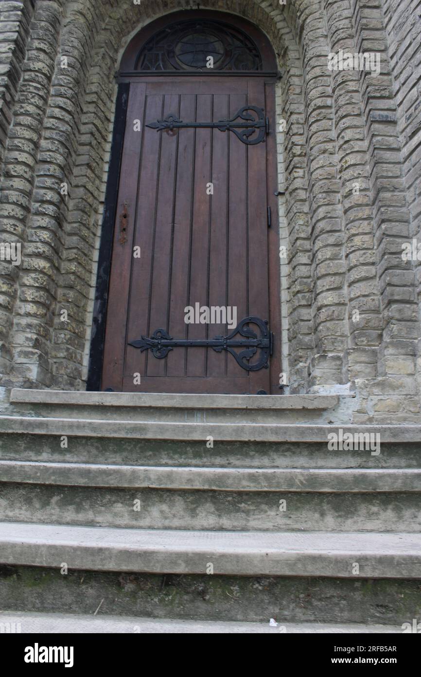 Hungarian door hi-res stock photography and images - Alamy