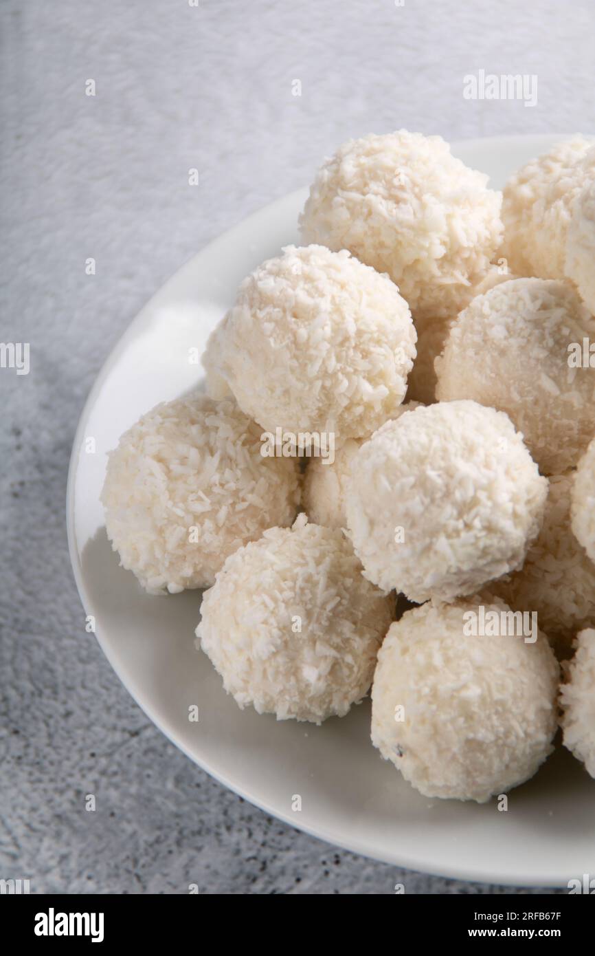 Coconut candy hi-res stock photography and images - Alamy