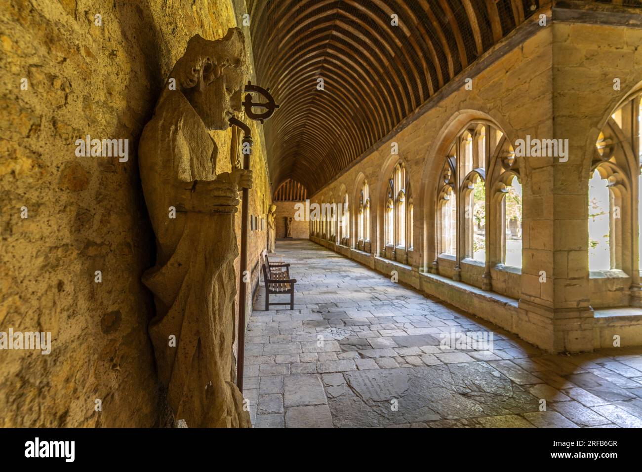 Der Kreuzgang des New College, University of Oxford, Oxfordshire ...