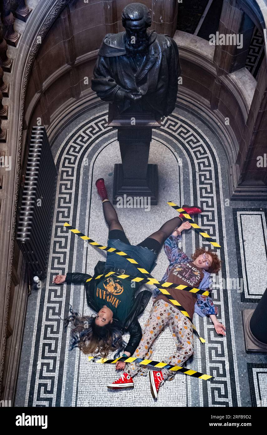 Musical kathy and stella solve a murder hi-res stock photography and ...