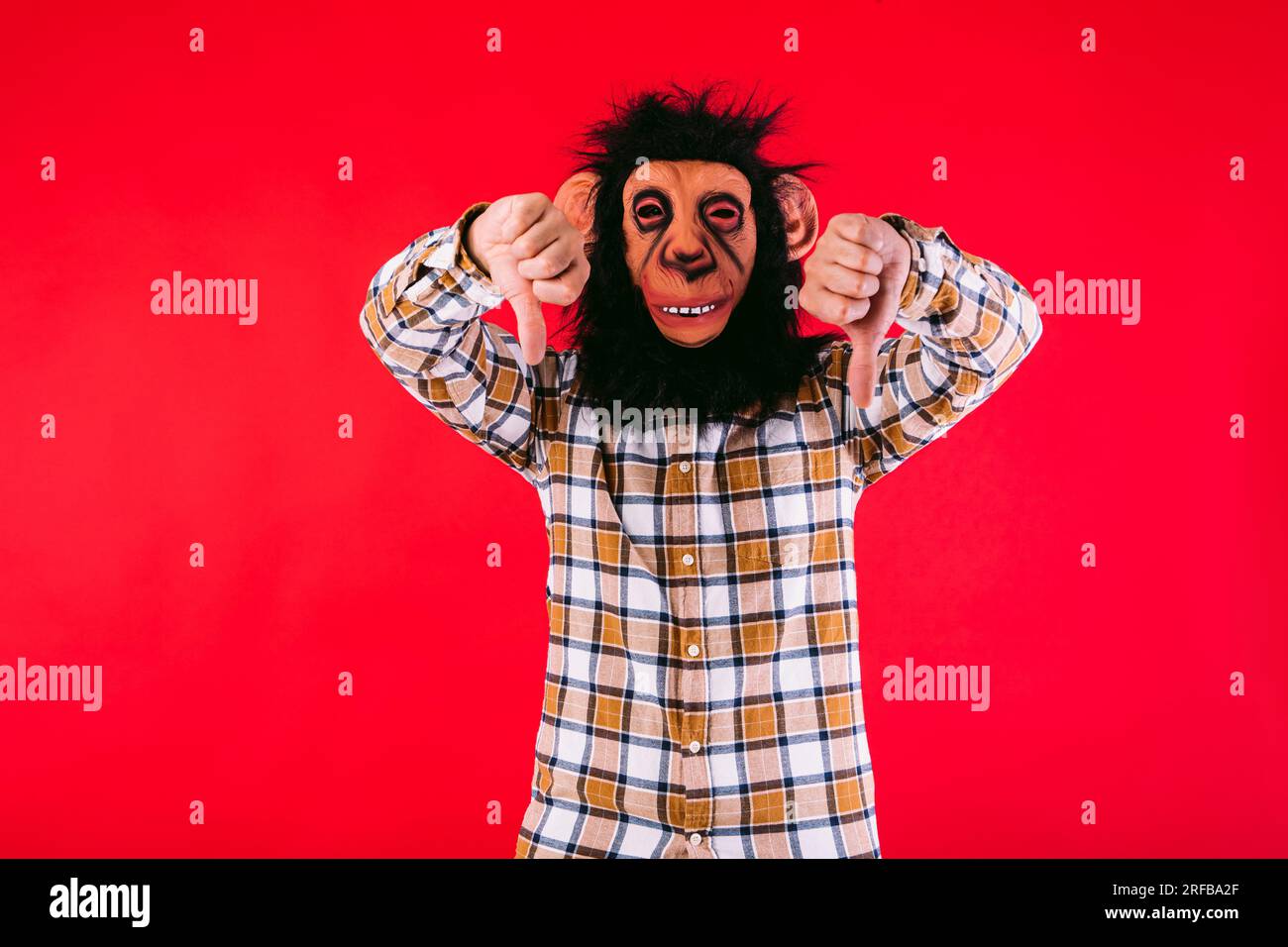 Monkey mask hi-res stock photography and images - Alamy