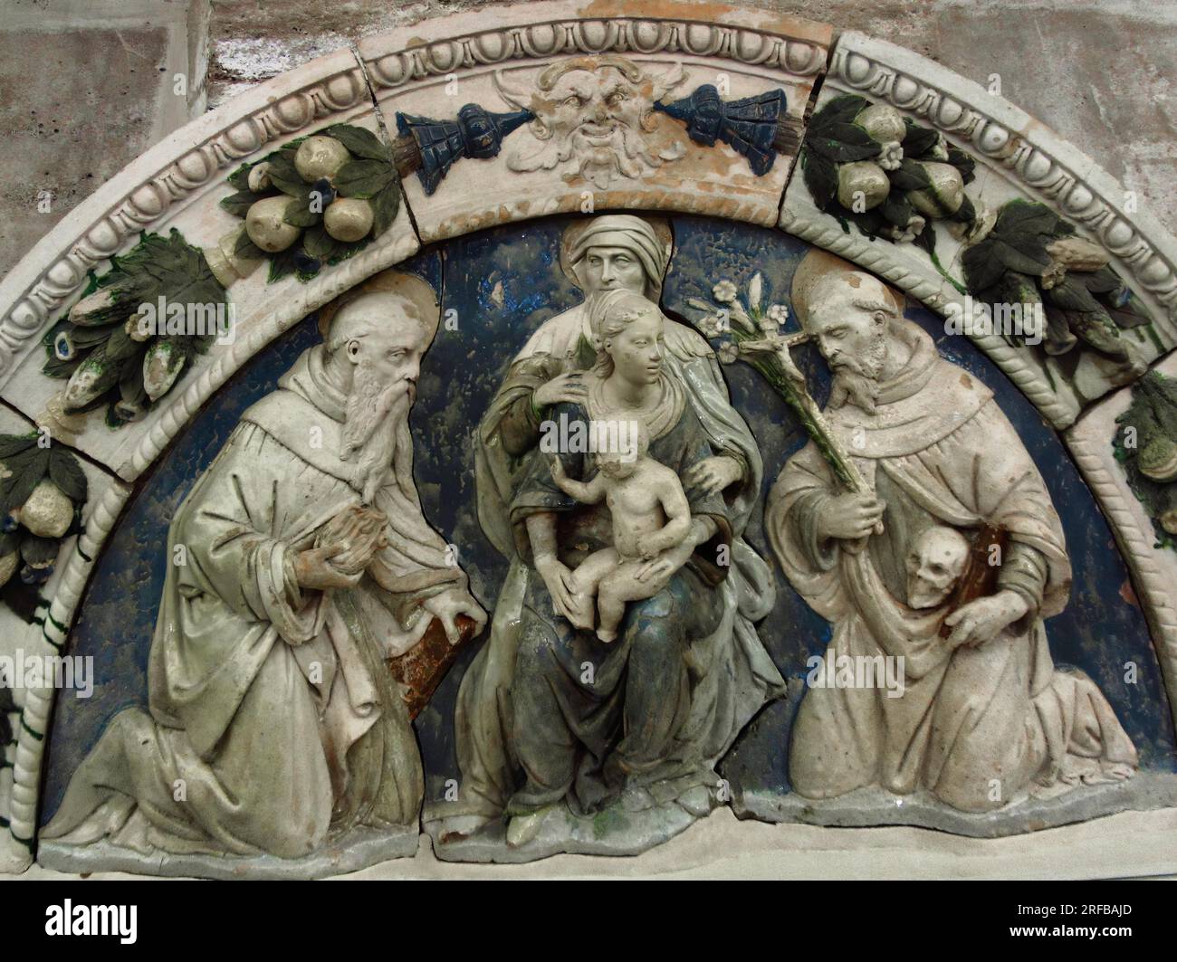 Some architectural details of the building that houses the Louvre ...