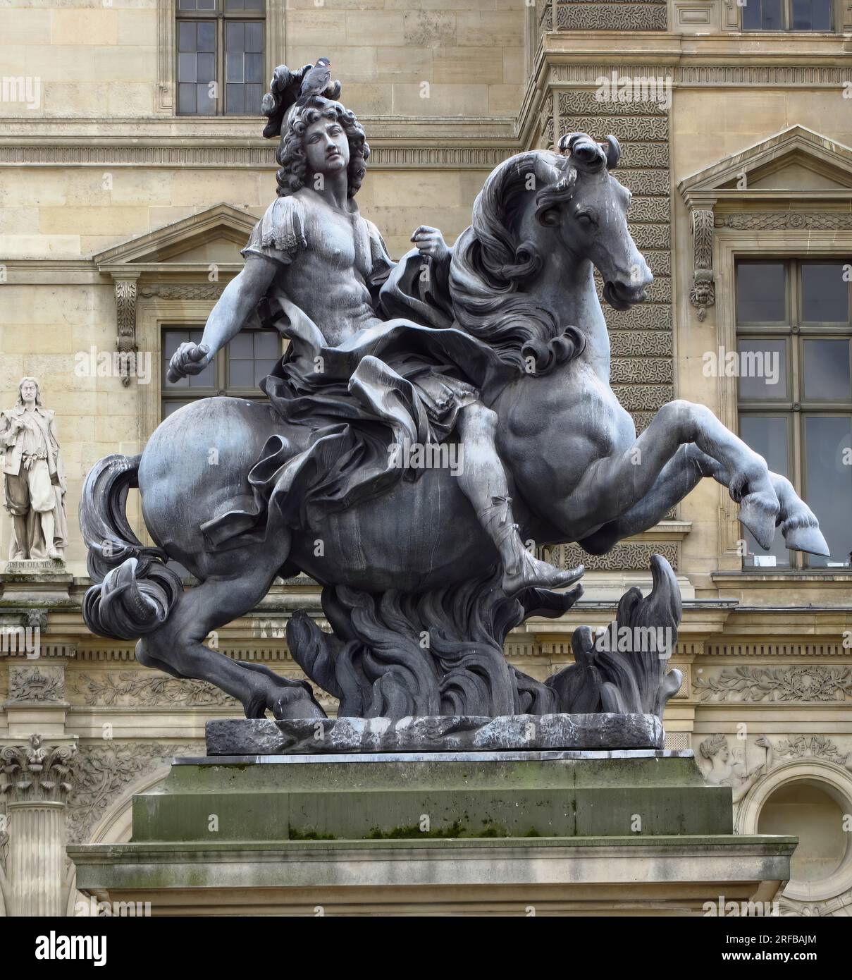 Some architectural details of the building that houses the Louvre ...