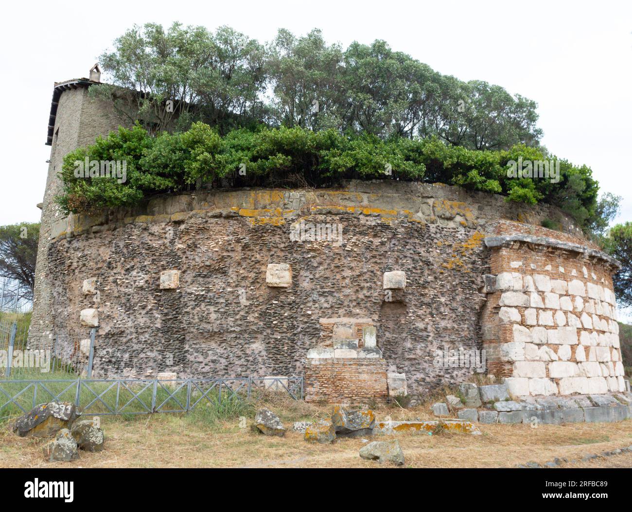 Mausoleo di casal rotondo hi-res stock photography and images - Alamy