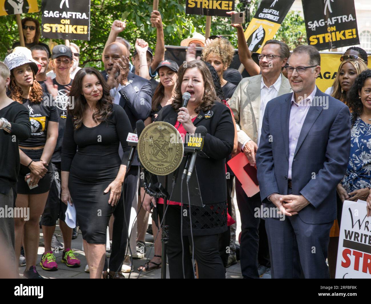 New York, NY, USA. 1st Aug, 2023. Fran Drescher, Rebecca Damon at a ...