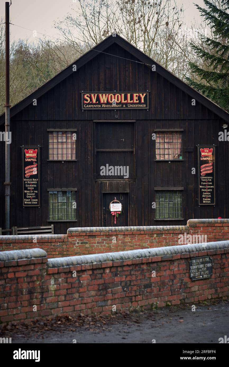 Wooley house hi-res stock photography and images - Alamy