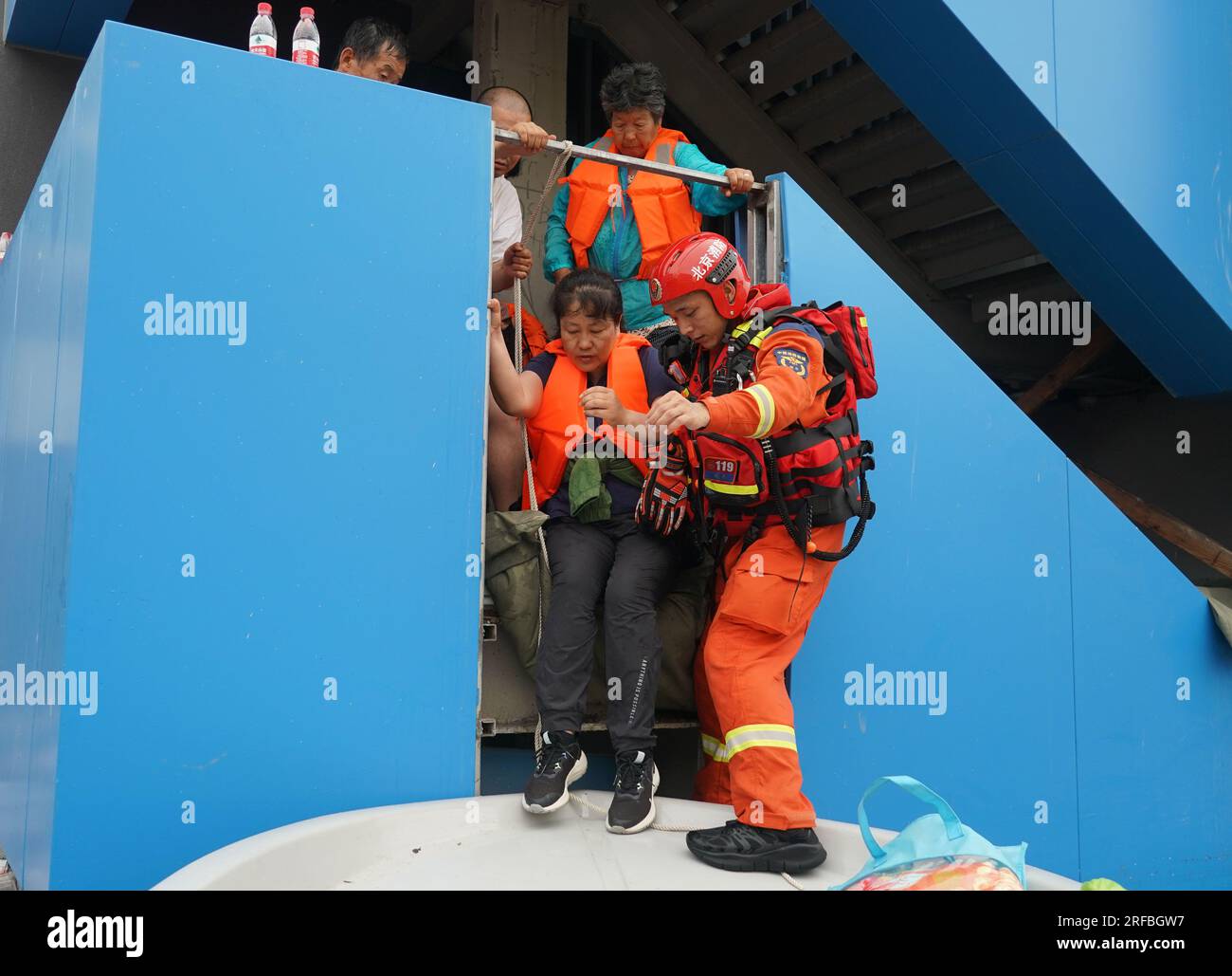 Firefighter rescue flood hi-res stock photography and images - Alamy