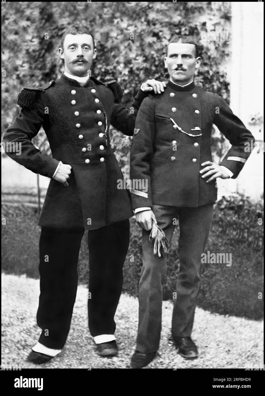 Portraits de jeunes militaires. A l'abbaye de Septfontaines, Bourmont ...