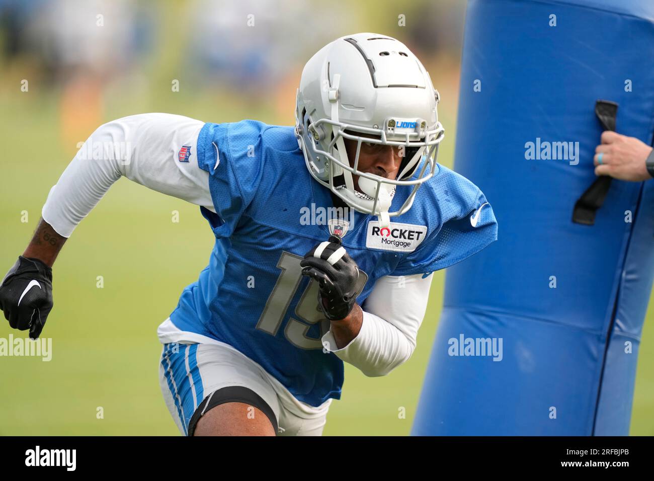 Detroit Lions receiver Trinity Benson runs through a drill during an ...