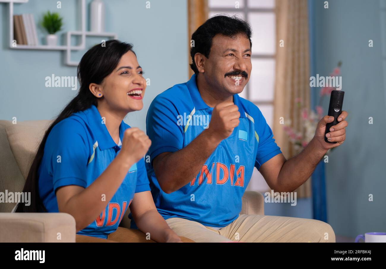 focus on father, Excited joyful father with daughter celebrating India ...