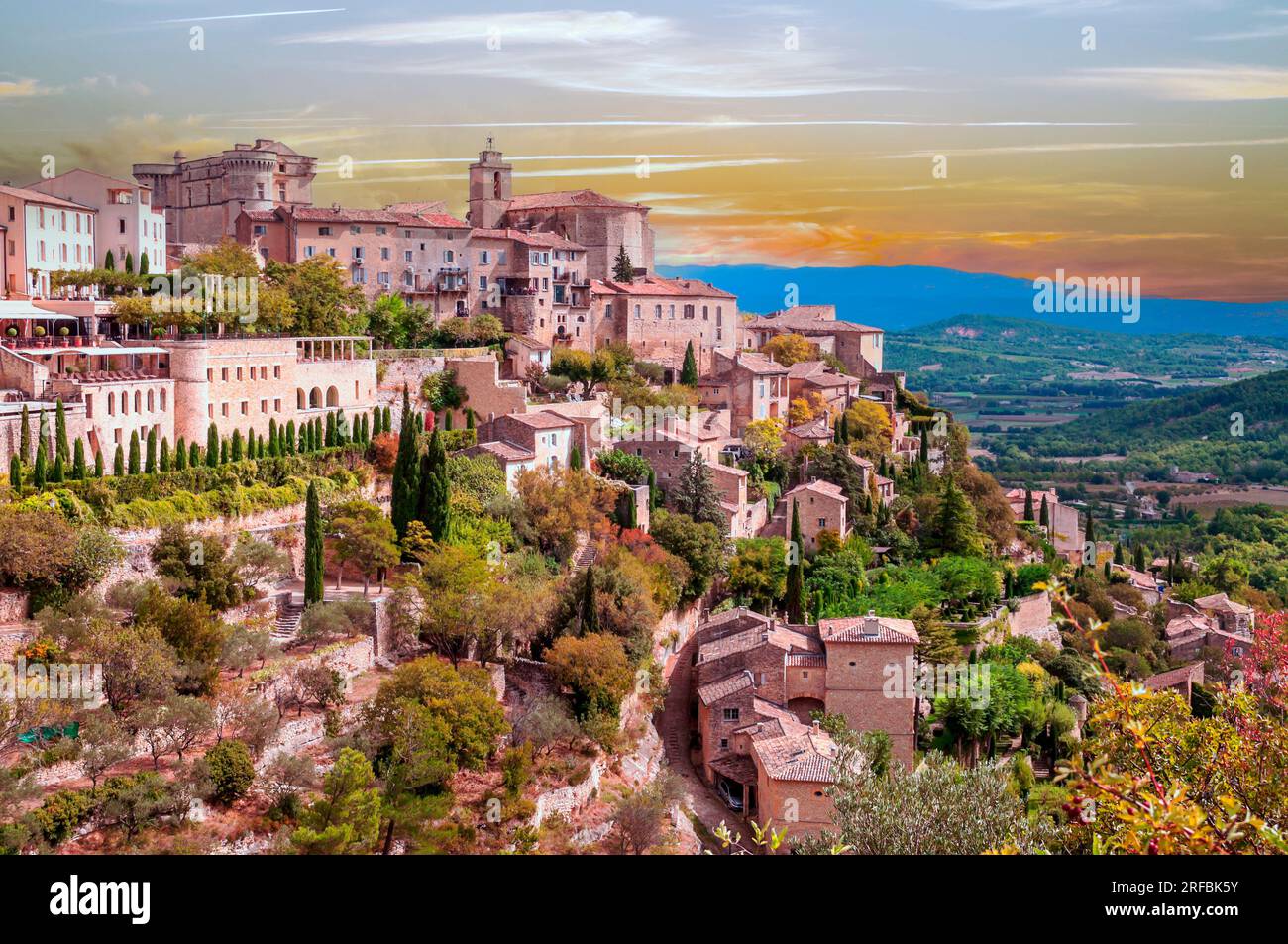Gordes sunrise provence france hi-res stock photography and images - Alamy