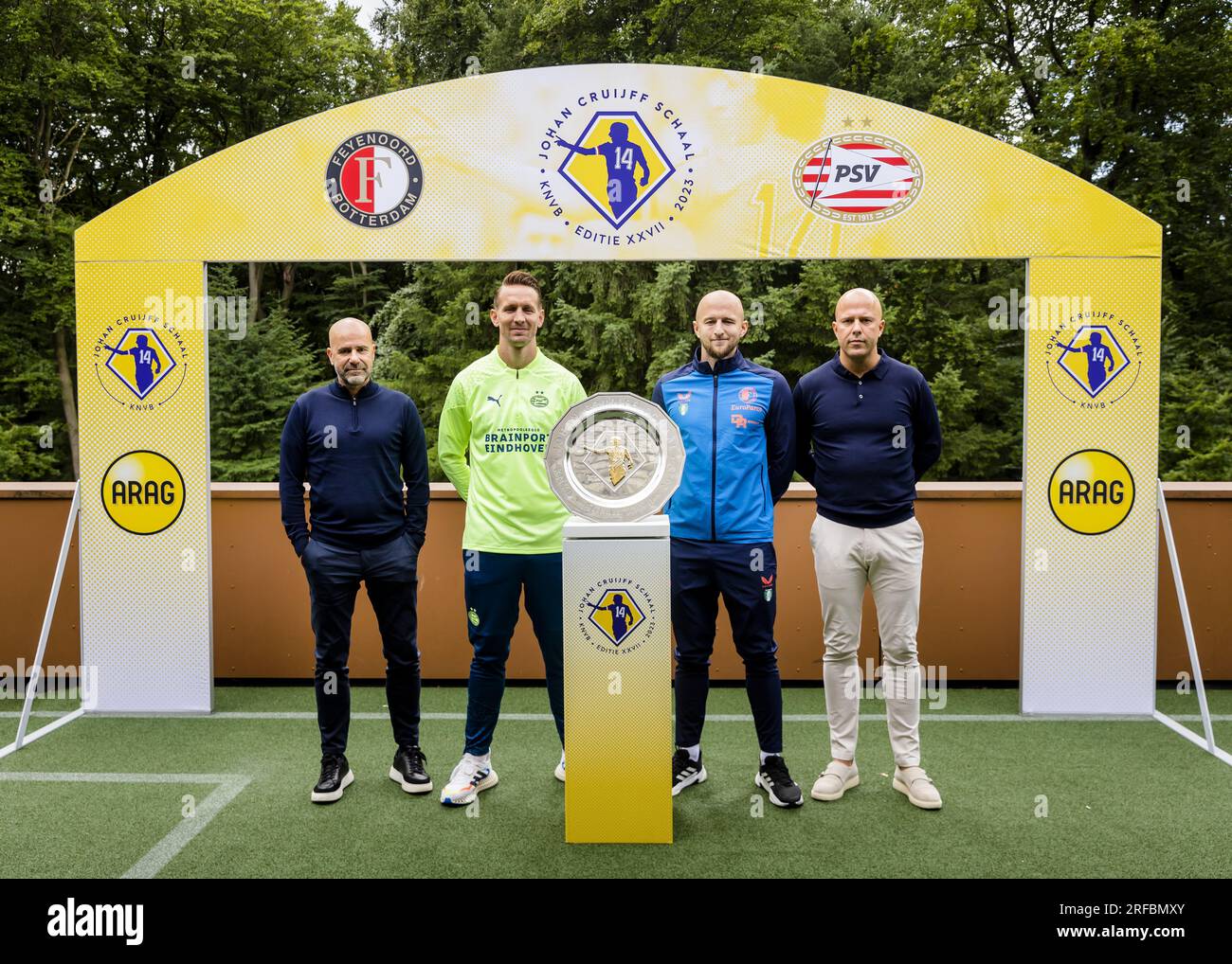 Trainer arne slot hi-res stock photography and images - Alamy