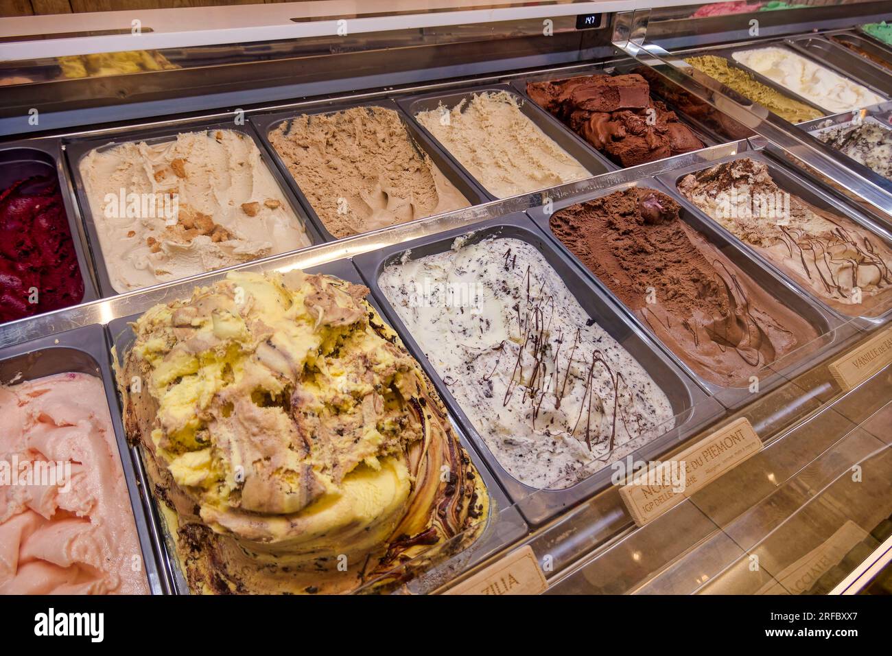 Ice cream palor hi-res stock photography and images - Alamy