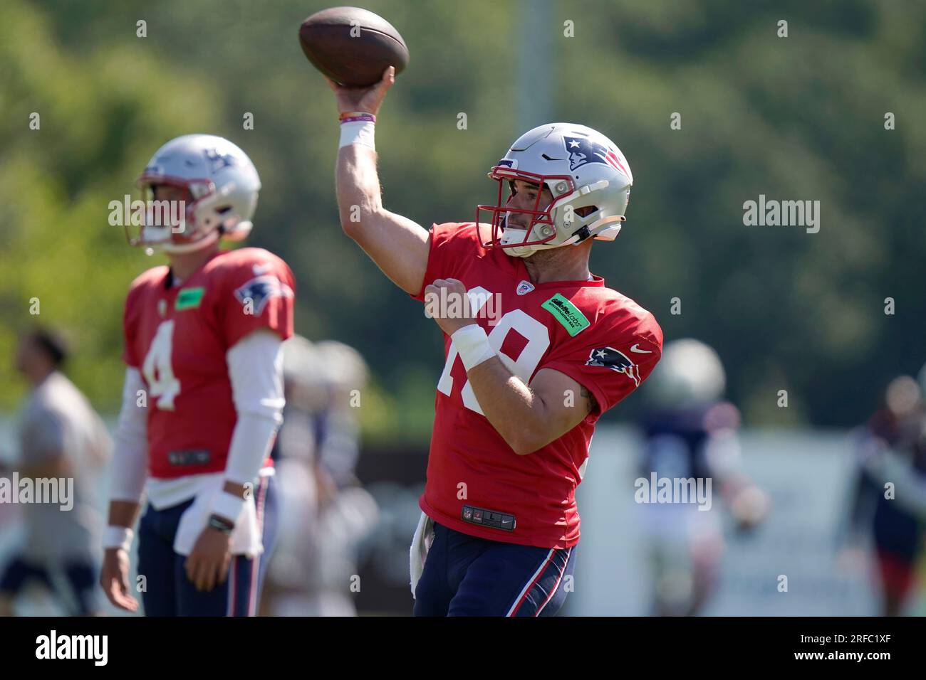 New England Patriots quarterback Trace McSorley (19) winds up to pass ...