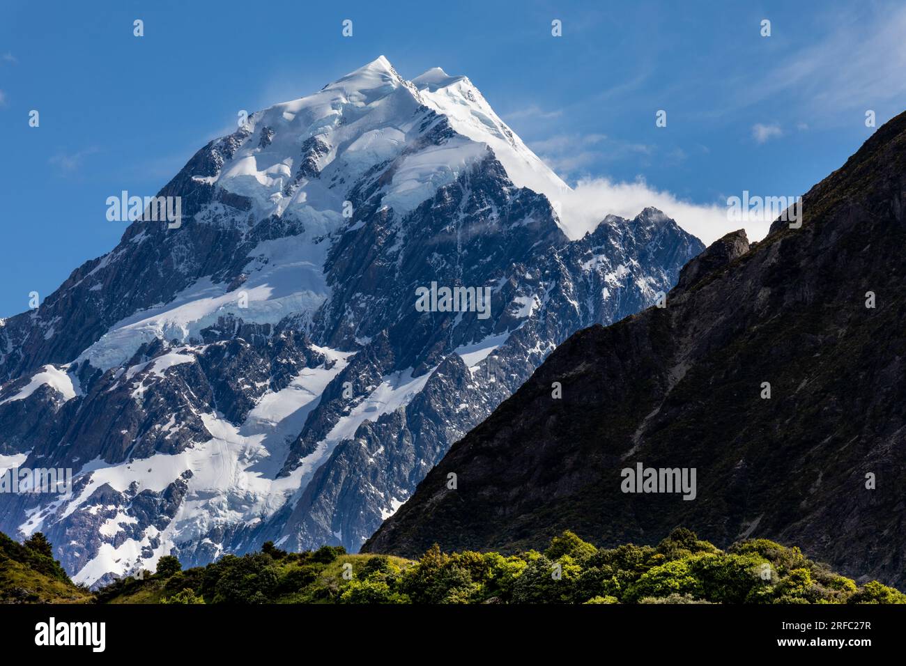 The beautiful summit peak of Aoraki / Mount Cook Region of South Island, New Zealand. Photo: Rob ...