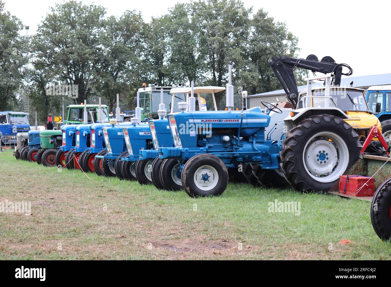 Ford tractors hi-res stock photography and images - Alamy