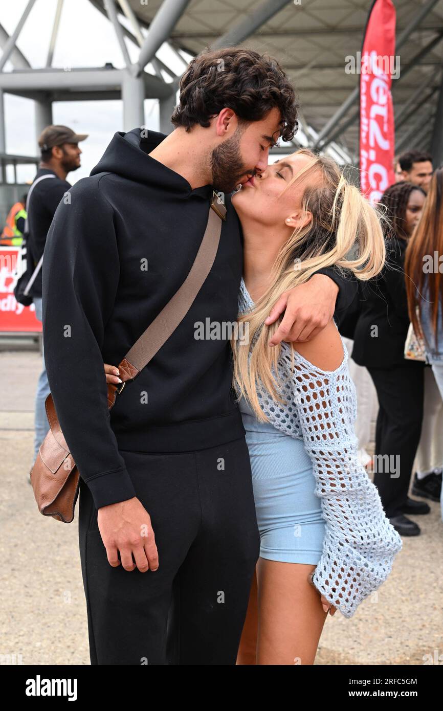 EDITORIAL USE ONLY Winners of this year's Love Island, Sammy Root and ...