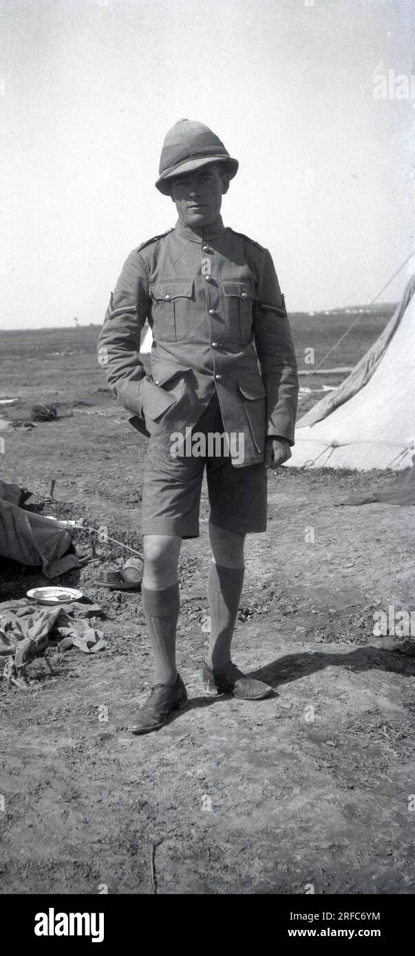 Ww1 british soldier uniform hi-res stock photography and images - Alamy