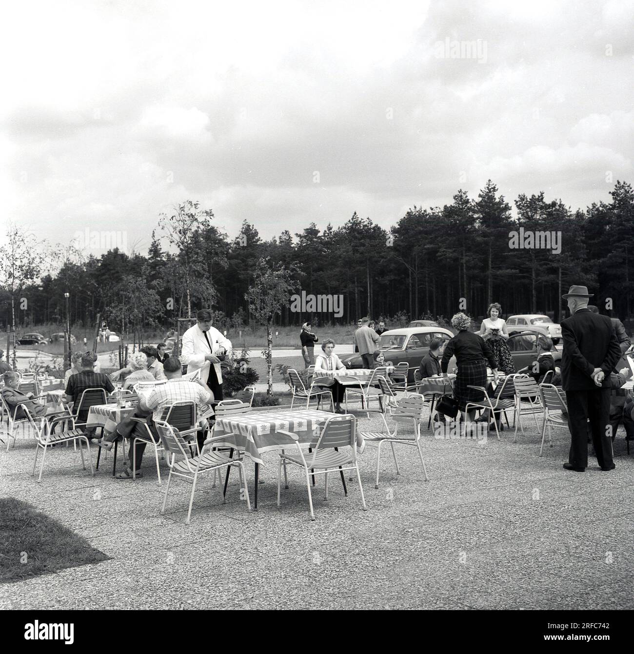 Motoring picture library hi-res stock photography and images - Alamy