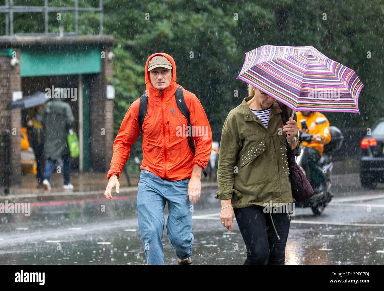 Pic shows: Wet August wet weather in London as heavy showers and storms ...