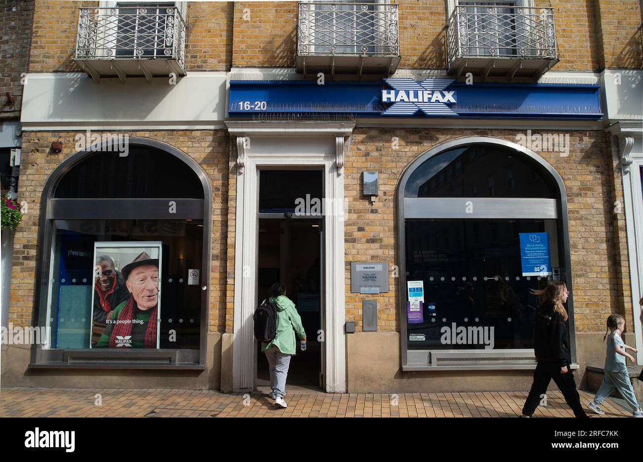 Halifax bank savers hi-res stock photography and images - Alamy
