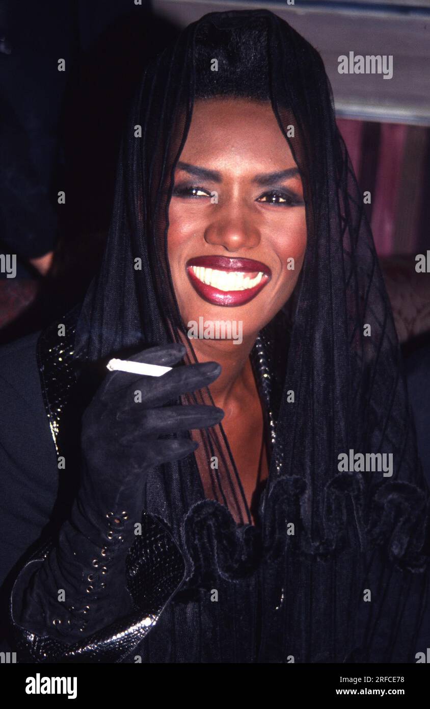 Grace jones 1990 hi-res stock photography and images - Alamy