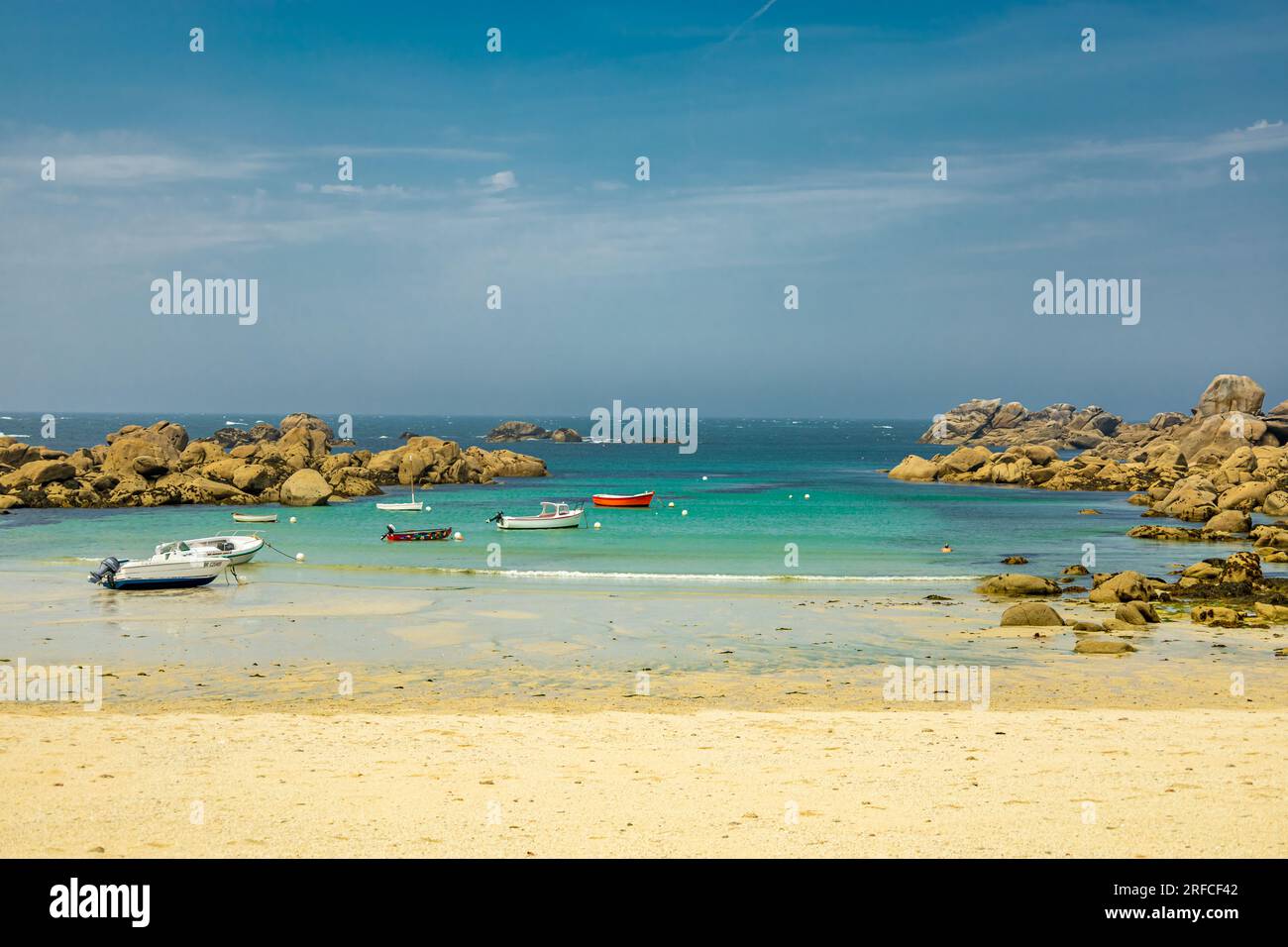 Small discovery tour to the scenic highlight Ménez Ham in beautiful ...