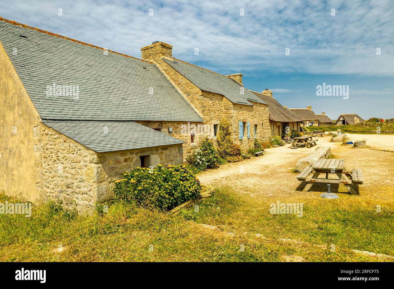 Small discovery tour to the scenic highlight Ménez Ham in beautiful ...