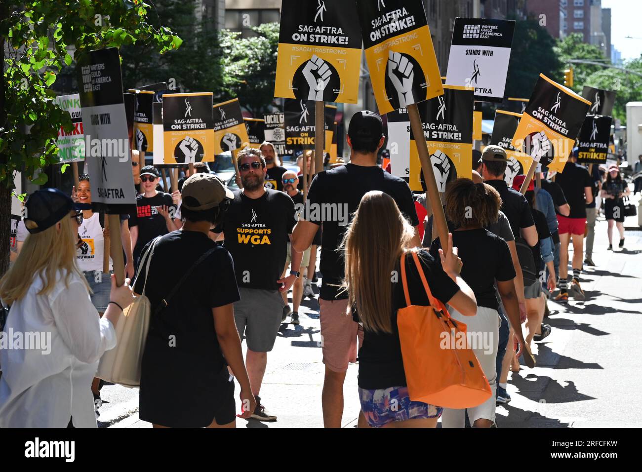 Sag aftra picket new york city warner bros hi-res stock photography and ...