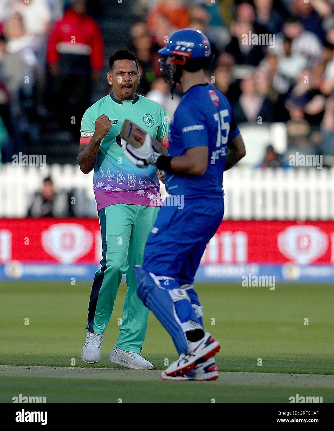 Narine invincibles hi-res stock photography and images - Alamy